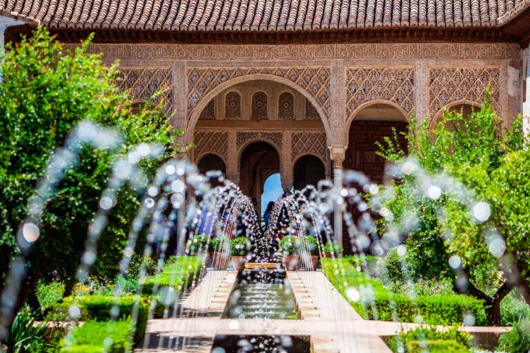 Alhambra Tour of Islamic Heritage - Price 295 € - Skip the Line Full ...