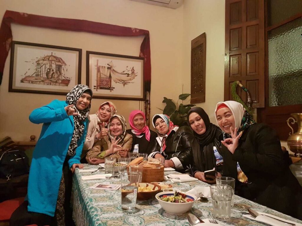 Andalusia Muslim Tour 590€ - Monthly Departures - Muslim Tour Guide ...