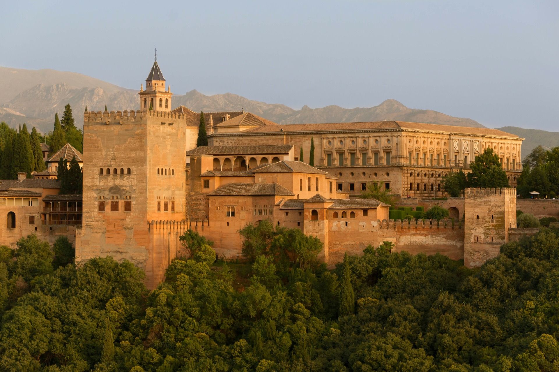 Muslim Traveler Blog: Reading the Alhambra, Andalusia Spain